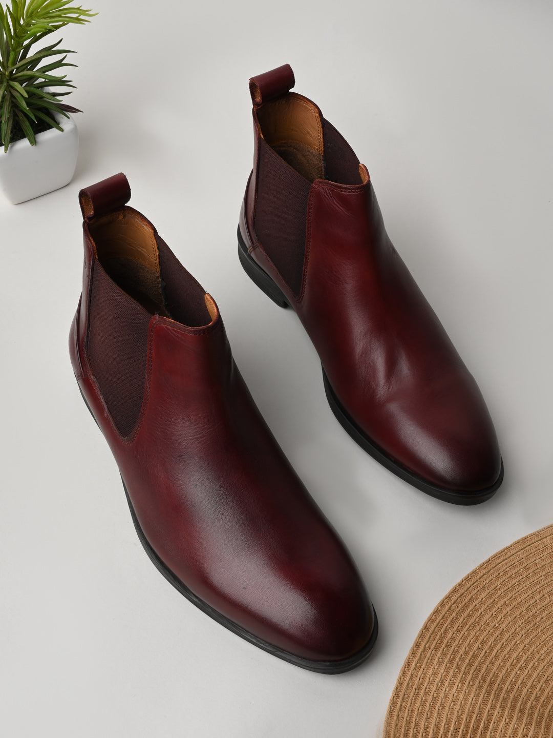 Regal Bordo Men Chelsea Leather Boots – Regal Shoes