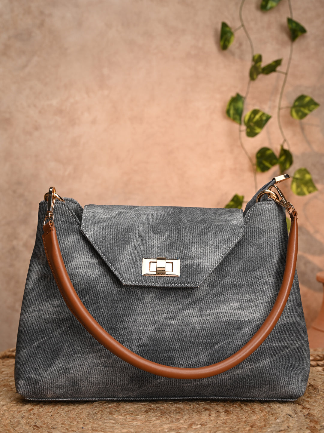 Rocia By Regal Black Women Casual Daily Bag